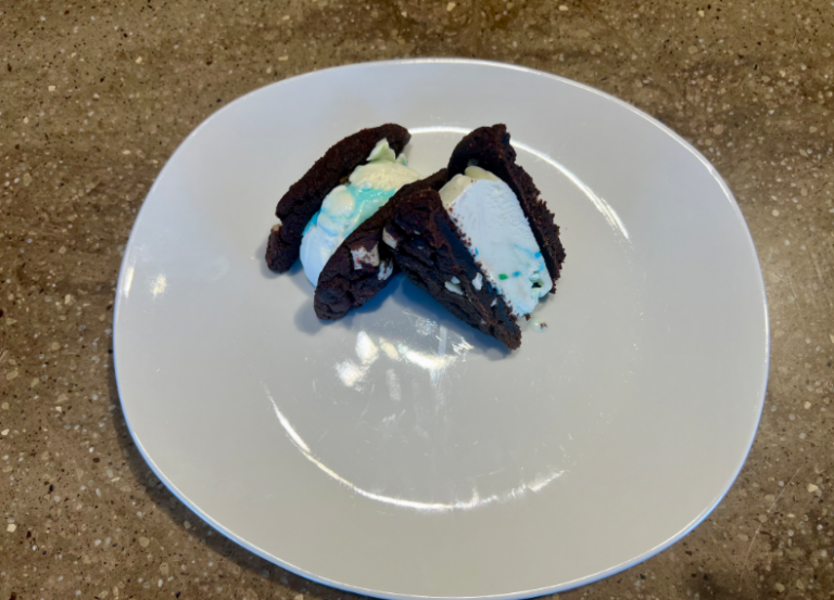 Spicy Cookie Ice Cream Sandwich | Gordon Food Service